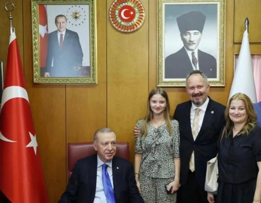 Mestan Özcan'dan Cumhurbaşkanına Köfte İkramı - Tekirdağ Odak Haber